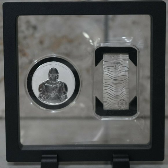 Disney | Other | Mandalorian Coin And Beskar Bar In Free Display Case ...